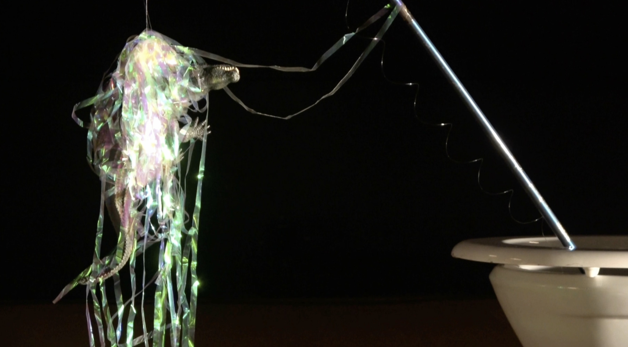 Avgang 2025: Yelena Arakelow / Crocodile, I Like The Way My Nails Look At Me - Oslo National ...